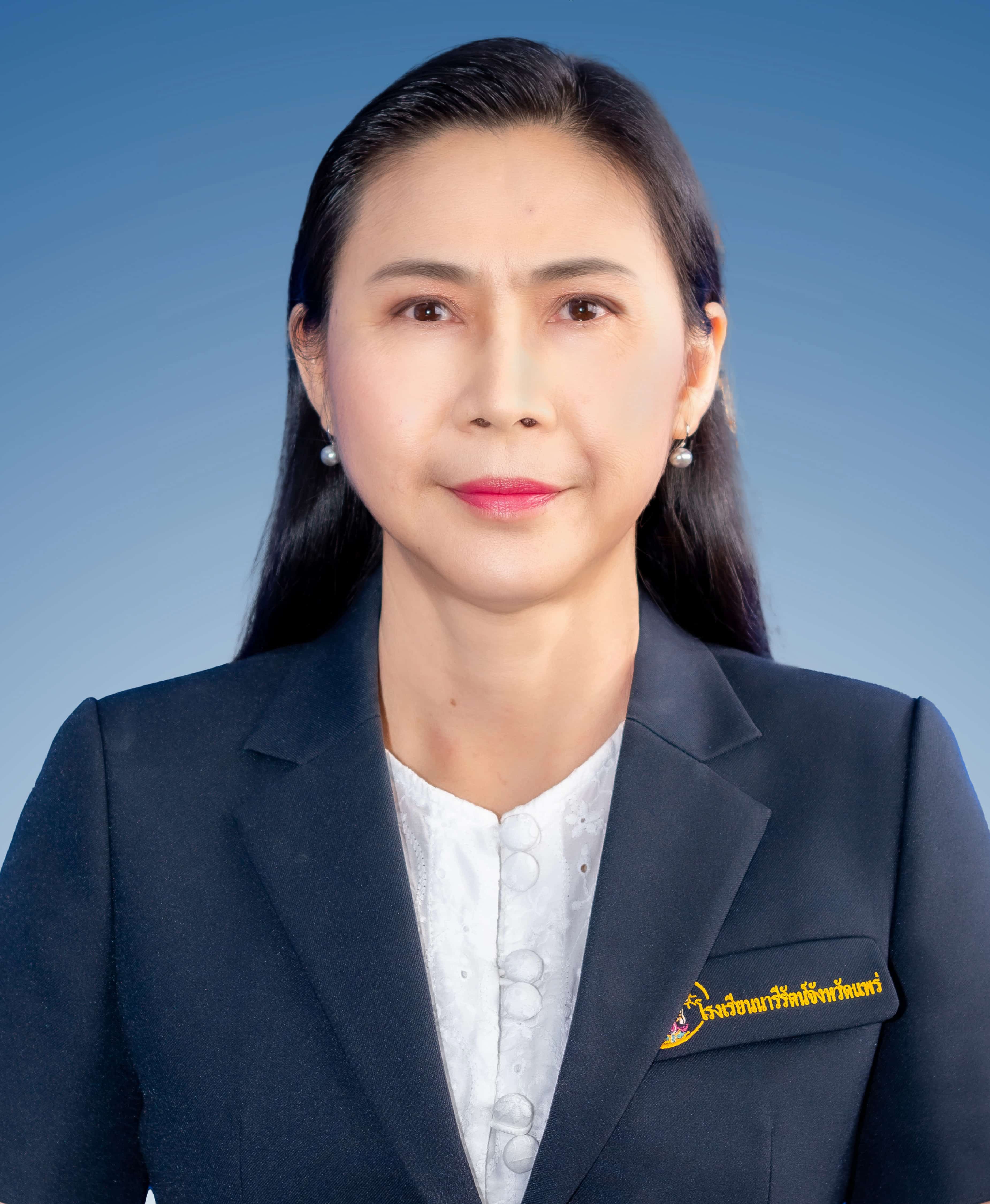 บุคคลากรโรงเรียนนารีรัตน์จังหวัดแพร่