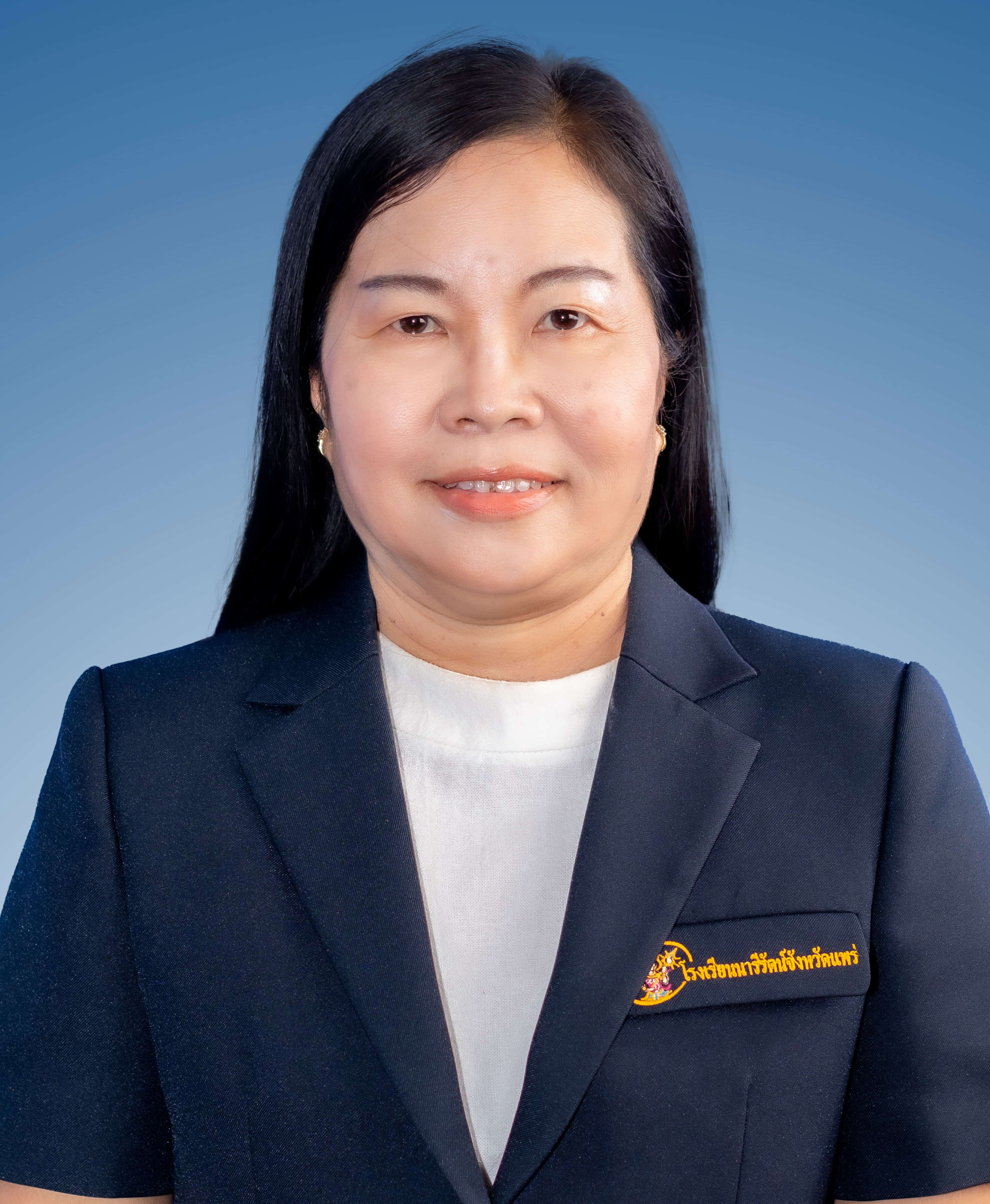 บุคคลากรโรงเรียนนารีรัตน์จังหวัดแพร่