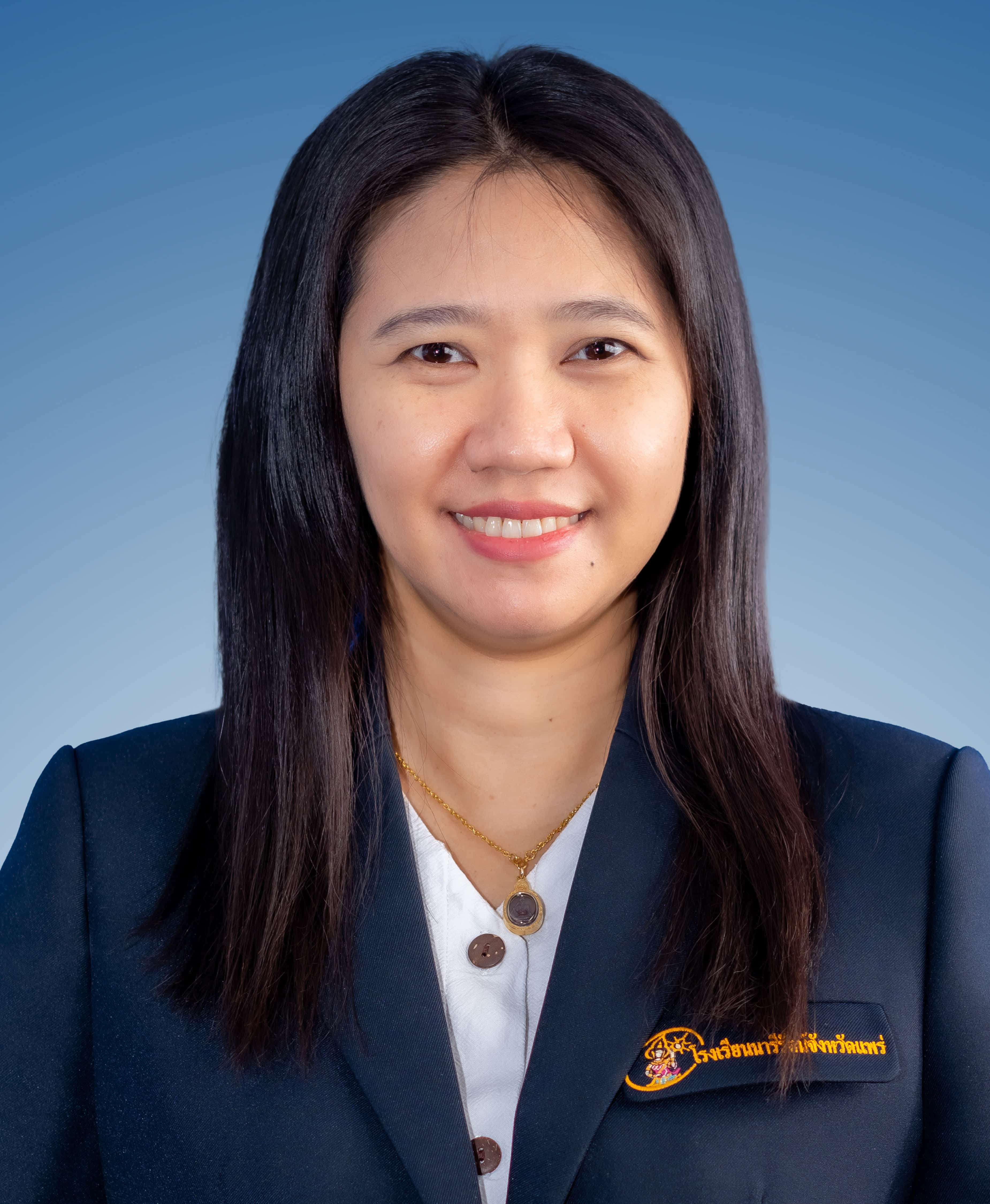 บุคคลากรโรงเรียนนารีรัตน์จังหวัดแพร่